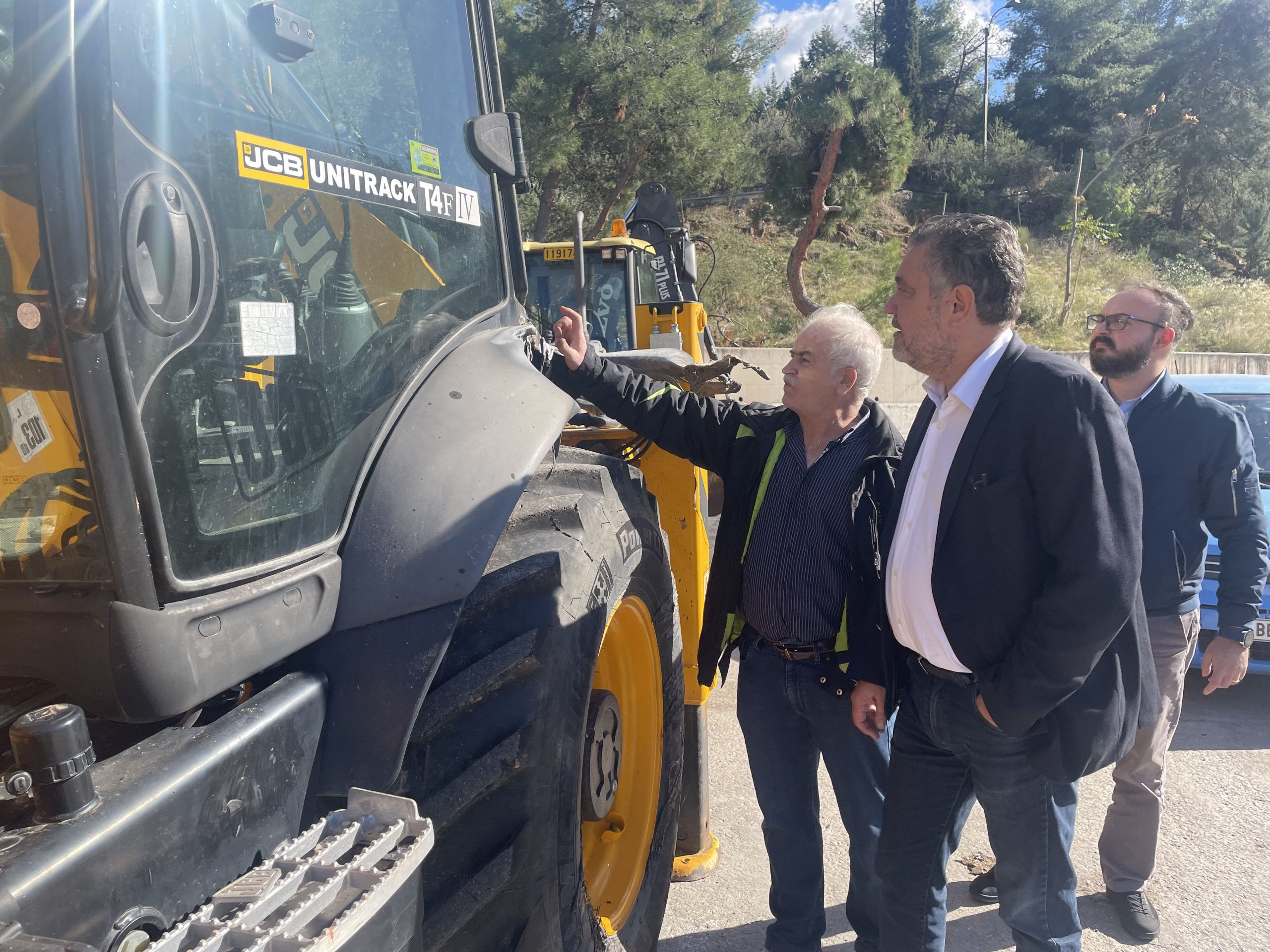 Εμπρηστική επίθεση στο αμαξοστάσιο του Δήμου Ζωγράφου - Δήμος Ζωγράφου