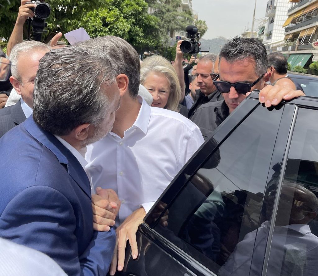 Ο Δήμαρχος Ζωγράφου, Βασίλης Θώδας υποδέχθηκε τον Πρωθυπουργό, Κυριάκο ...