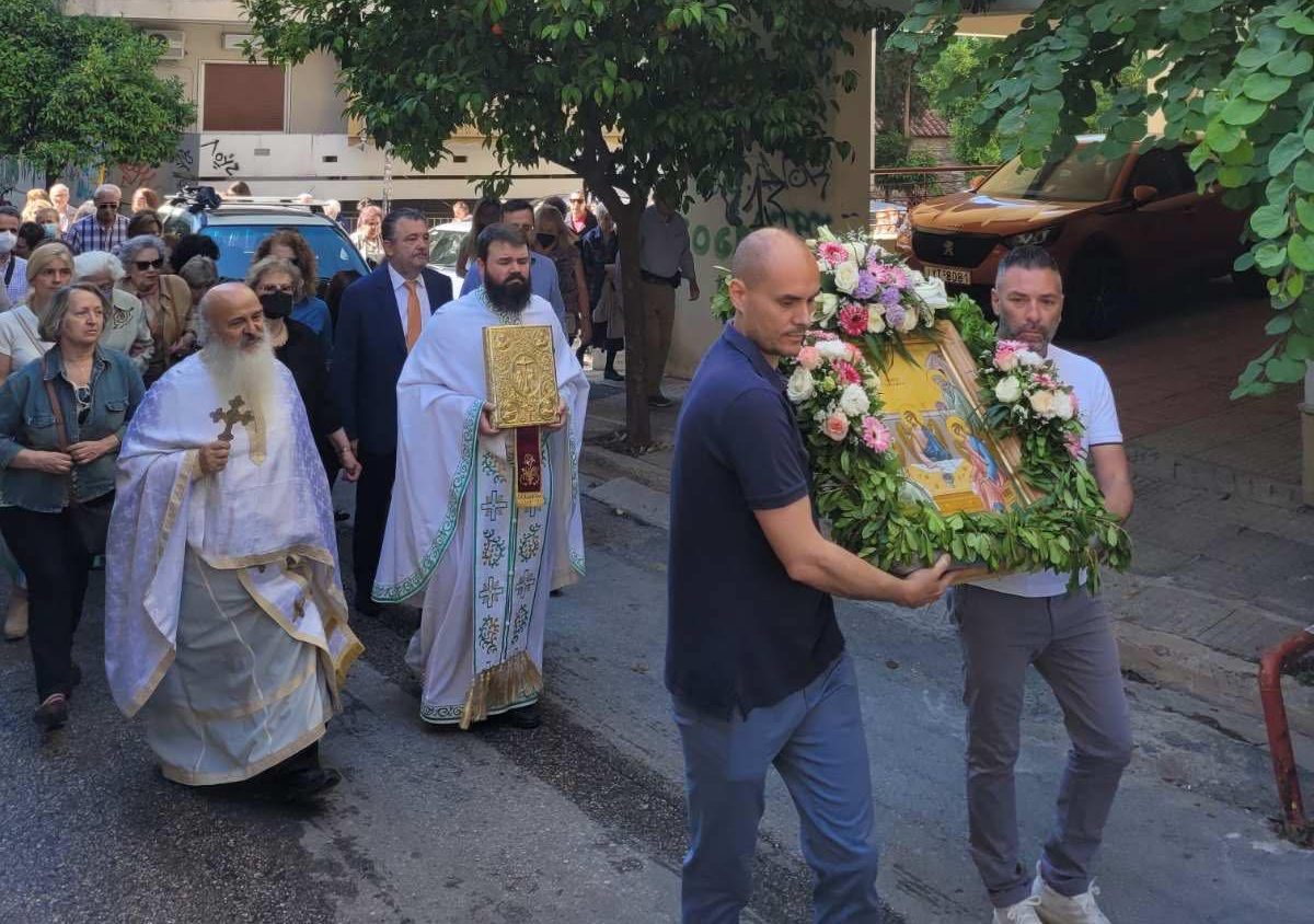 Ο εορτασμός του Αγίου Πνεύματος στο Ιερό Παρεκκλήσιο της Αγίας Τριάδος ...