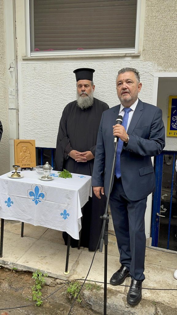Ο Δήμαρχος Ζωγράφου Β. Θώδας έκανε τα αποκαλυπτήρια στο μνημείο των ...
