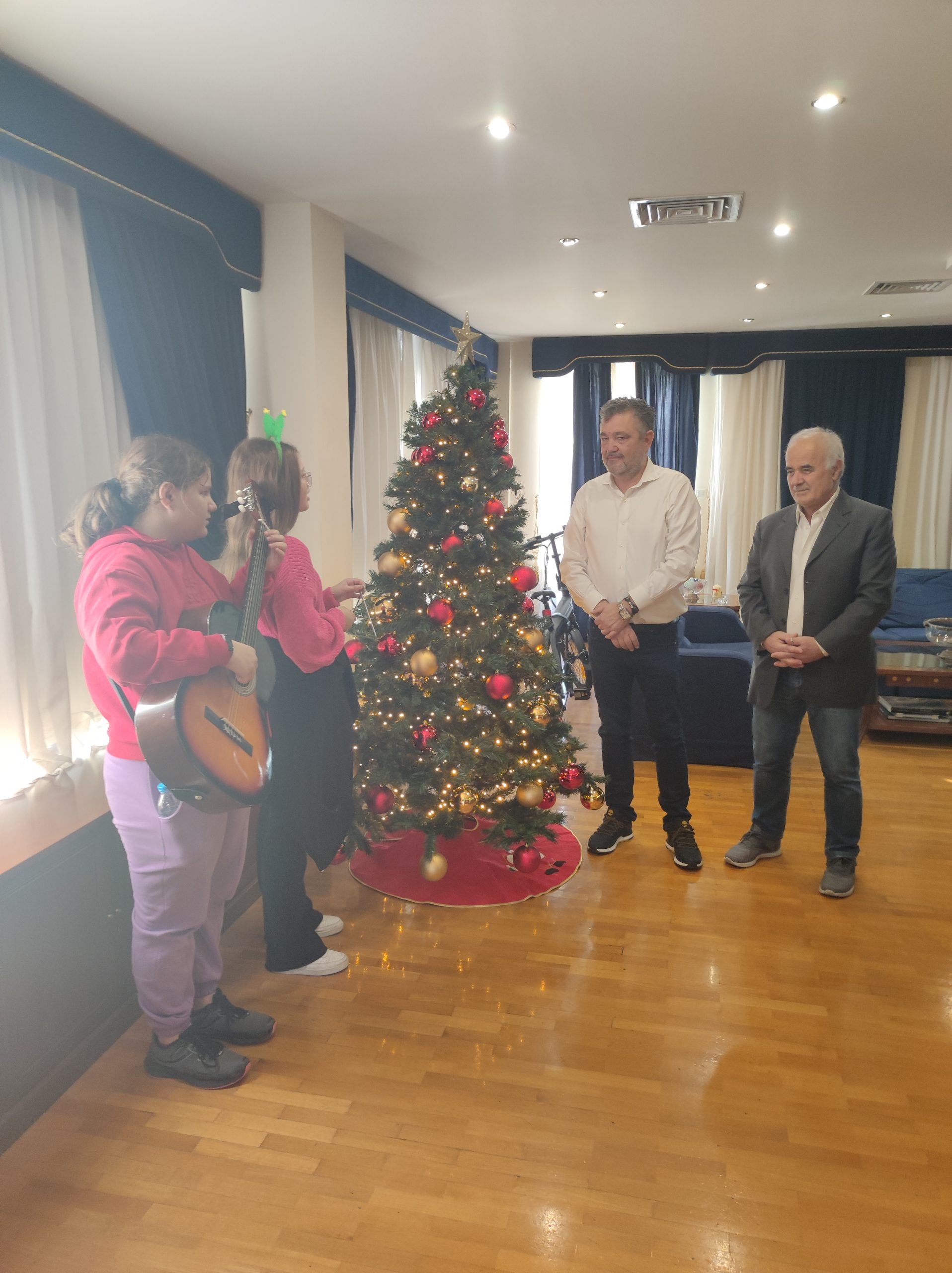Χριστουγεννιάτικα Κάλαντα - Δήμος Ζωγράφου