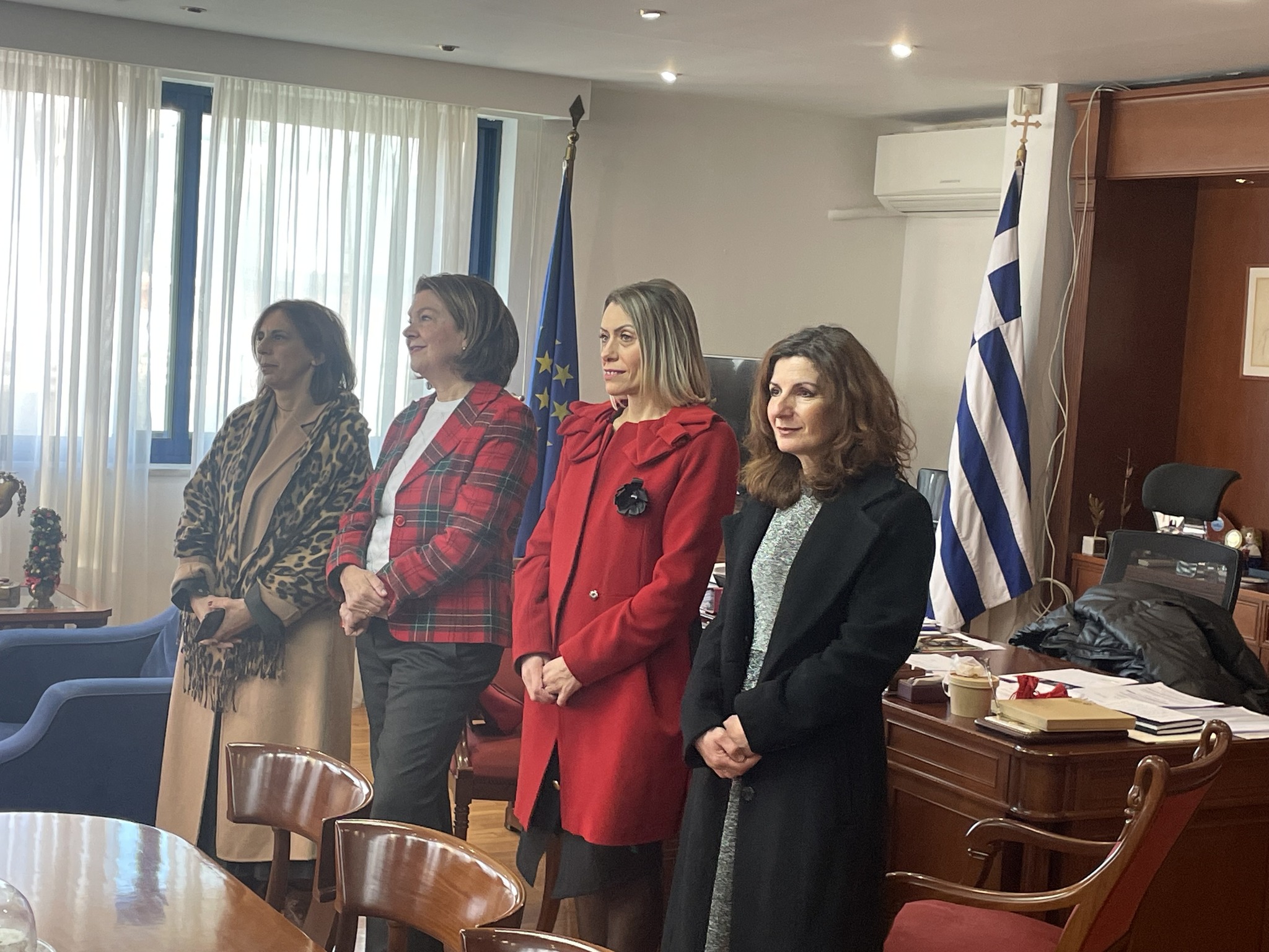 Μαθήτριες και μαθητές και καθηγήτριες/τες από το 6ο Λύκειο και το 4ο ...